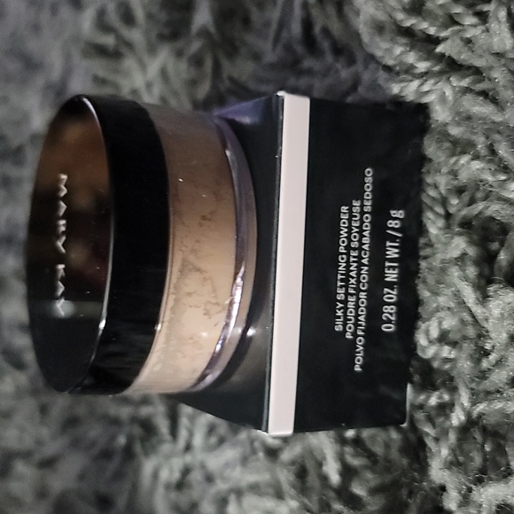 Mary Kay | Makeup | Nib Mary Kay Silky Setting Powder Deep Ivory | Poshmark